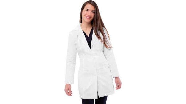 10 Best Lab Coats for Women in 2025: Stylish and Functional Picks